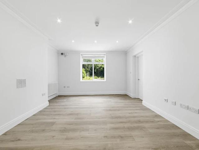 Apartment at The Gardens, Greater London