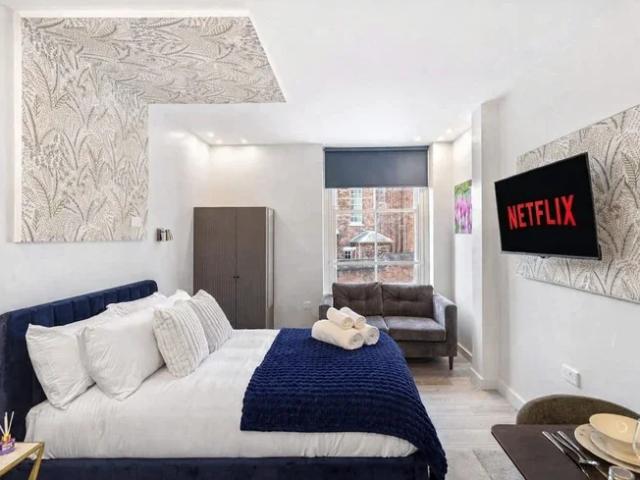 Apartment at The Hard, Portsmouth