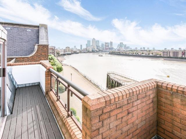 Apartment at The Highway, Greater London