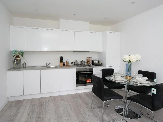 Apartment at The Parade, Watford