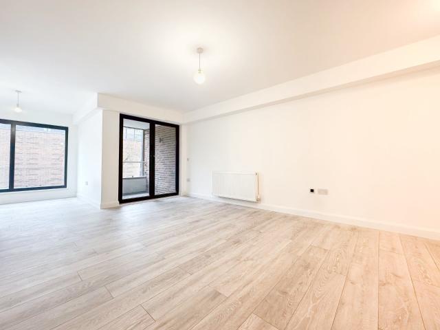 Apartment at The Parade, Watford