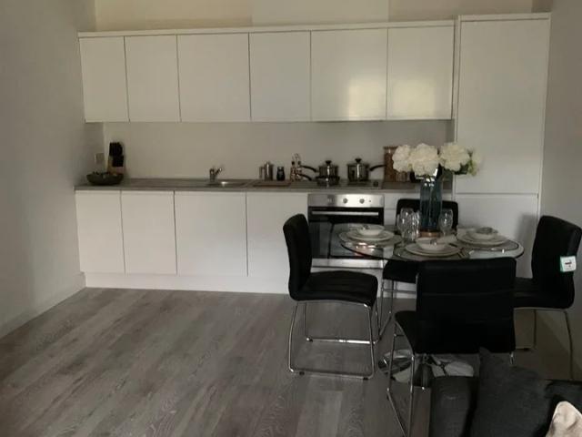 Apartment at The Parade, Watford