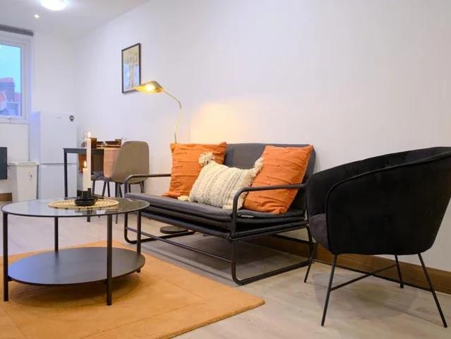 Apartment at The Ridgeway, Greater London