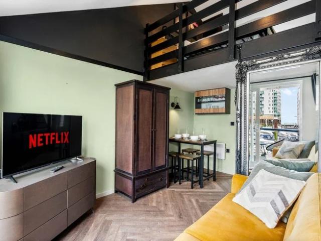 Apartment at The Strand, Roedean