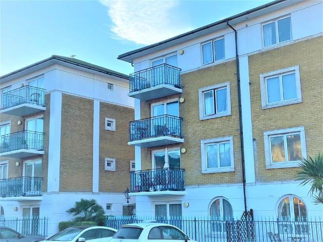 Apartment at The Strand, Roedean
