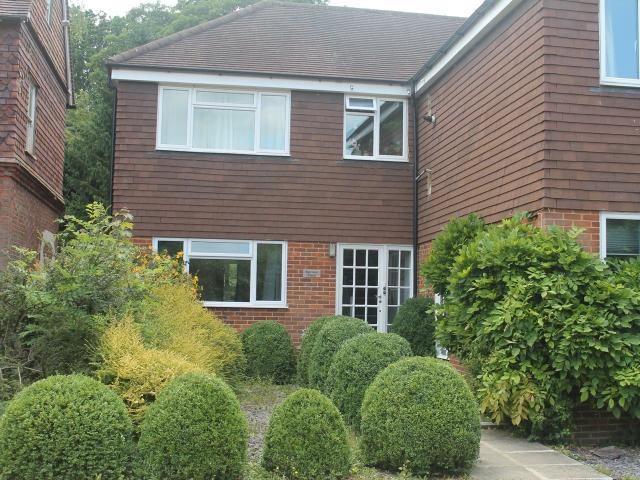 Apartment at The Street, Guildford
