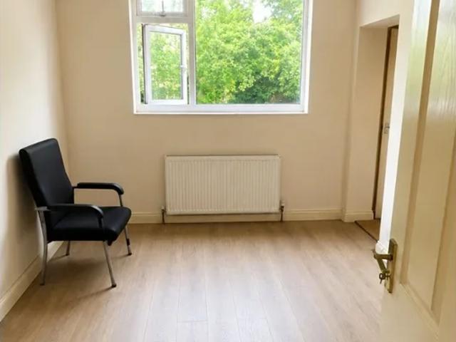 Apartment at The Vale, Greater London