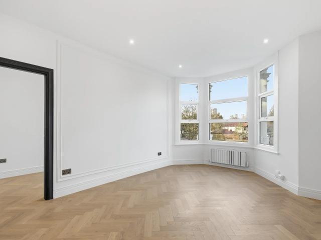 Apartment at The Vale, Greater London