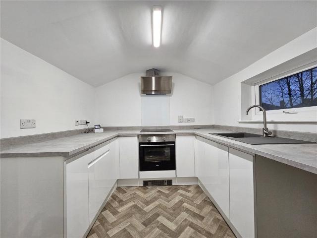 Apartment at Third Avenue, Nottingham