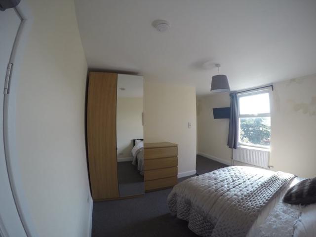 Apartment at Third Avenue, Nottingham