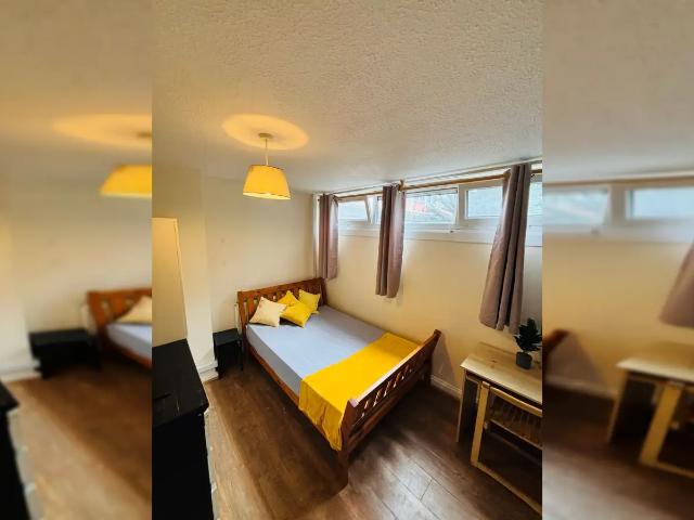 Apartment at Thomas Baines Road, Greater London