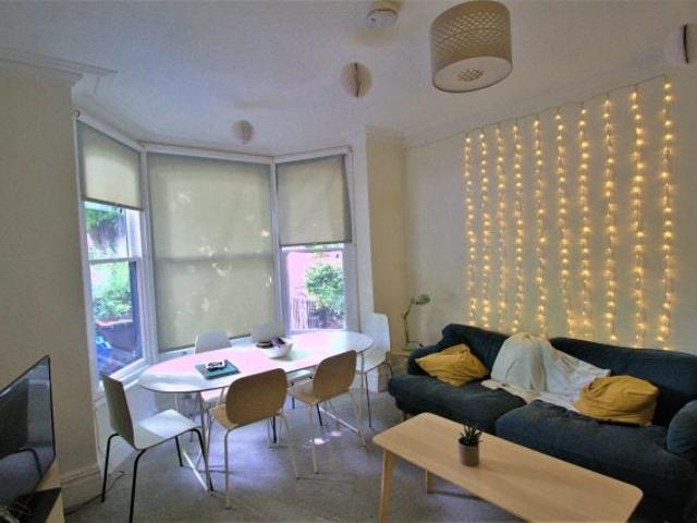 Apartment at Thompson Road, Sheffield