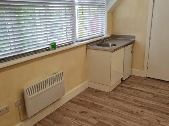 Apartment at Thornton Avenue, Greater London