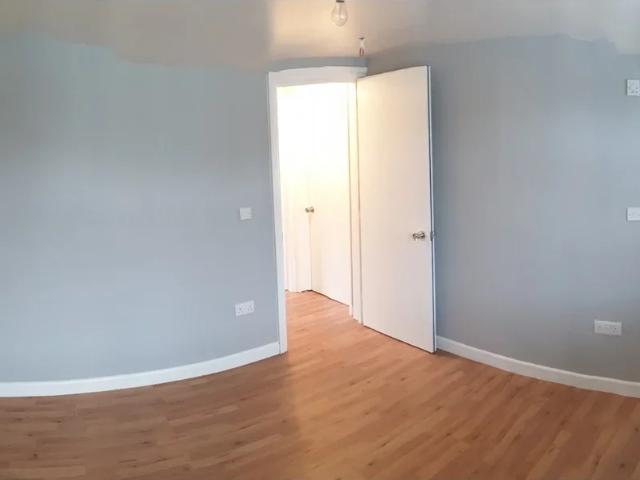 Apartment at Thornton Avenue, Greater London