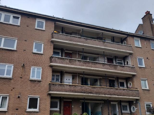 Apartment at Thornwood Drive, Glasgow