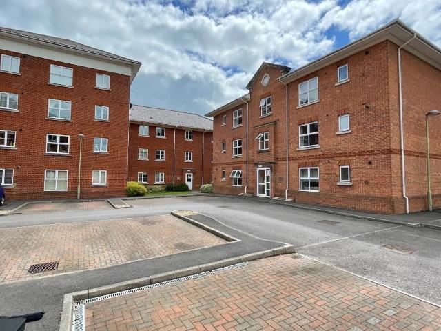 Apartment at Thornycroft Close, Newbury