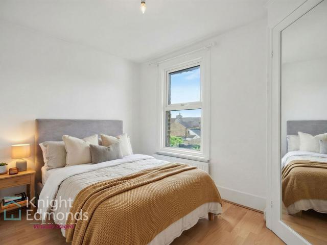 Apartment at Thornhill Place, Maidstone
