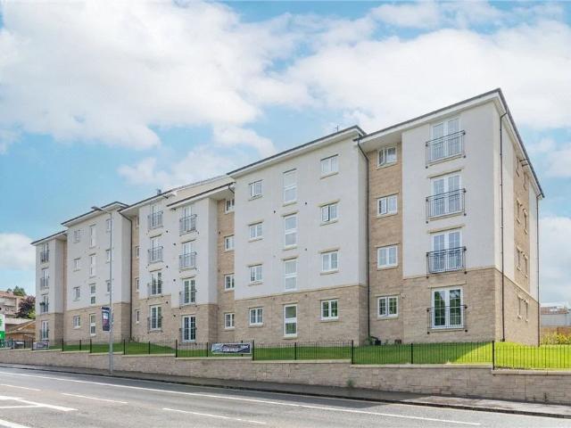 Apartment at Thornliebank Road, Glasgow
