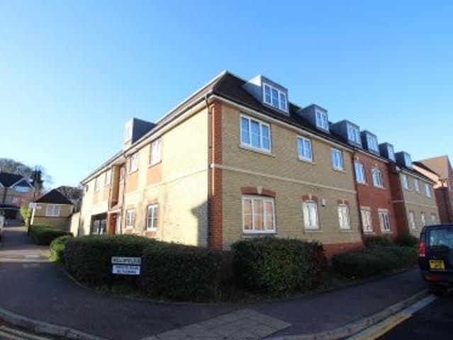 Apartment at Three Valleys Way, Hertsmere