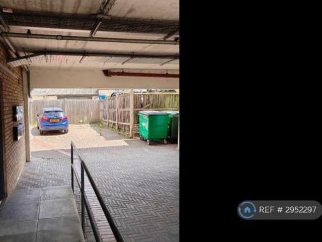 Apartment at Throwley Way, Greater London
