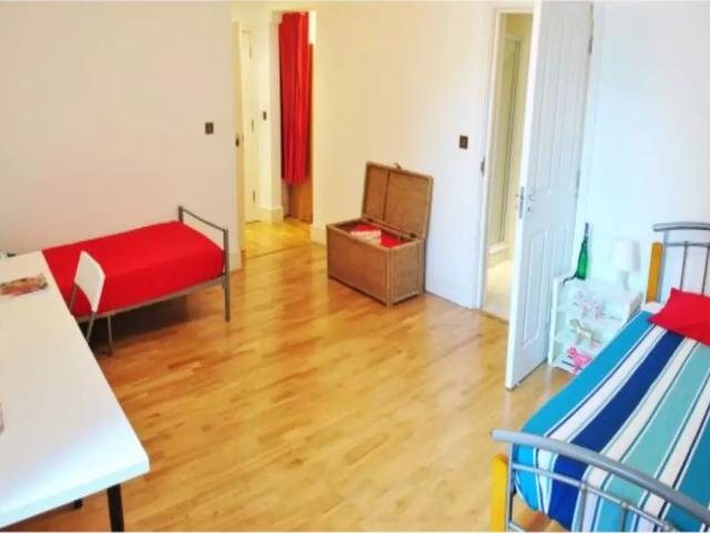 Apartment at Tivoli Way, Greater London