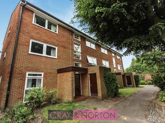 Apartment at Tidenham Gardens, London