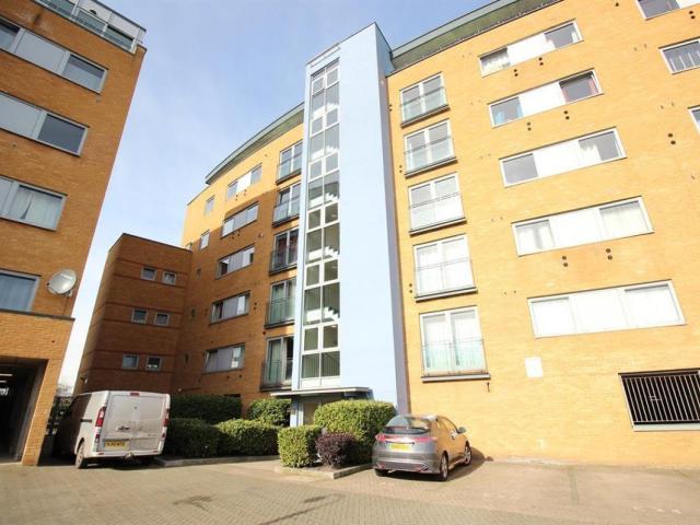 Apartment at Tideslea Path, Greater London