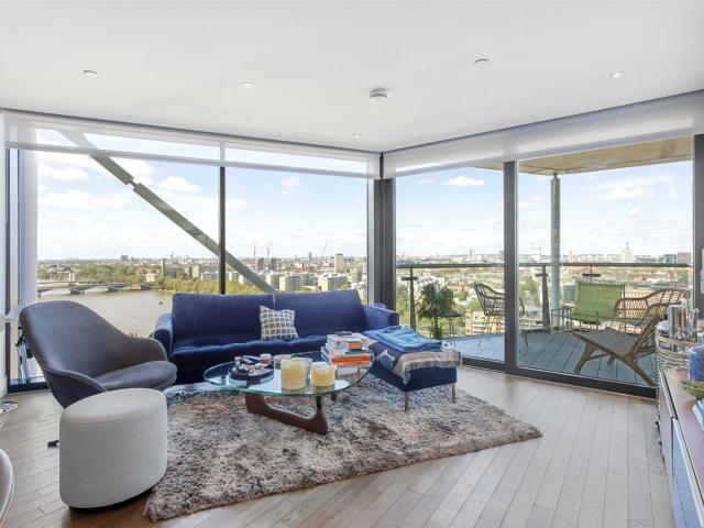 Apartment at Tideway Walk, Greater London