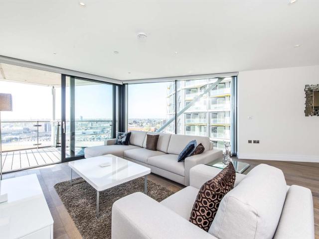 Apartment at Tideway Walk, Greater London