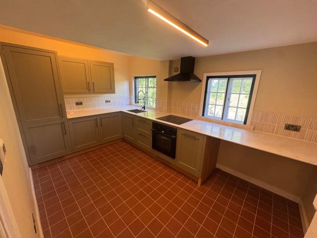 Apartment at Tilburstow Hill Road, South Godstone