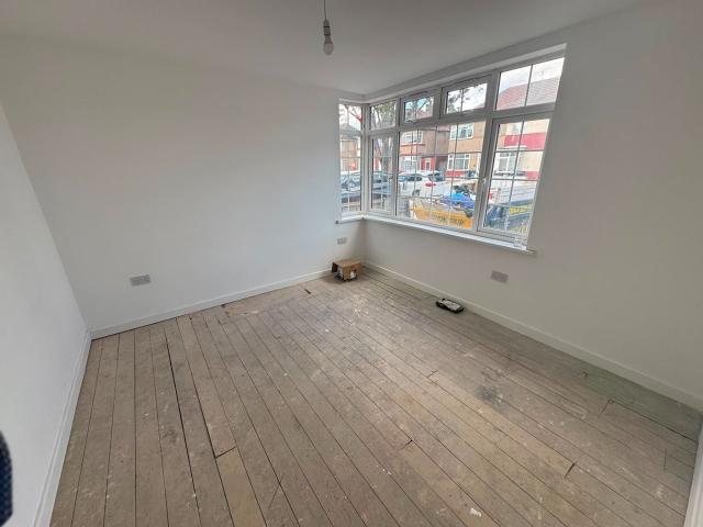 Apartment at Tilney Road, Greater London