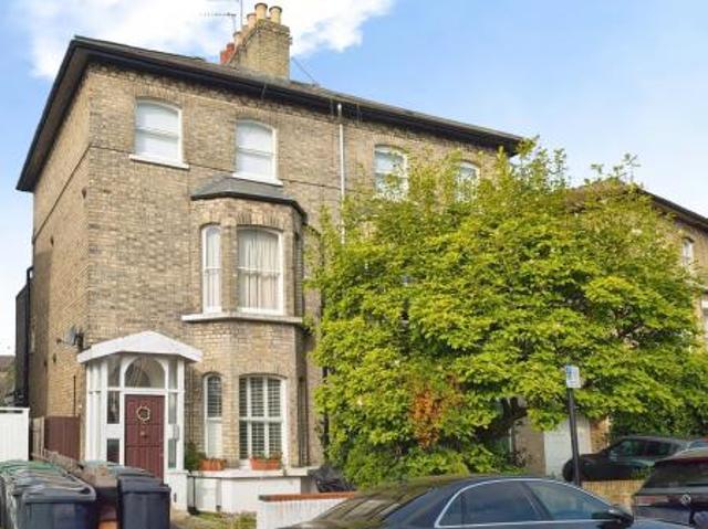 Apartment at Truro Road, Greater London