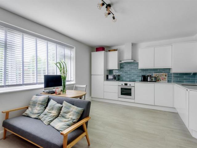 Apartment at Truro Road, Greater London