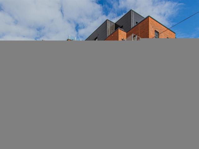 Apartment at Trade Street, Cardiff