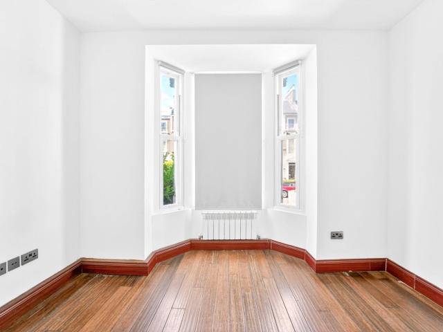 Apartment at Trafalgar Avenue, Greater London