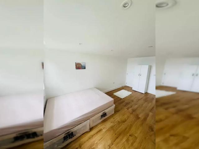 Apartment at Treadgold Street, Greater London