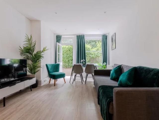 Apartment at Trebovir Road, Greater London