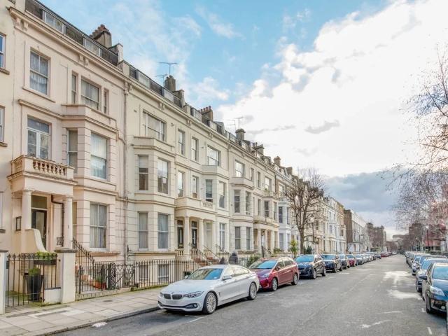Apartment at Trebovir Road, Greater London