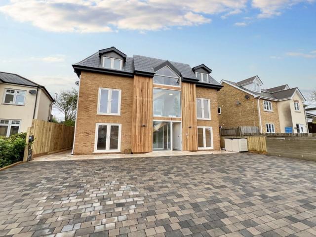 Apartment at Tregarn Road, Underwood