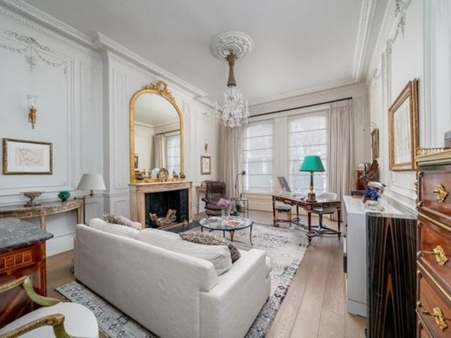 Apartment at Tregunter Road, Greater London