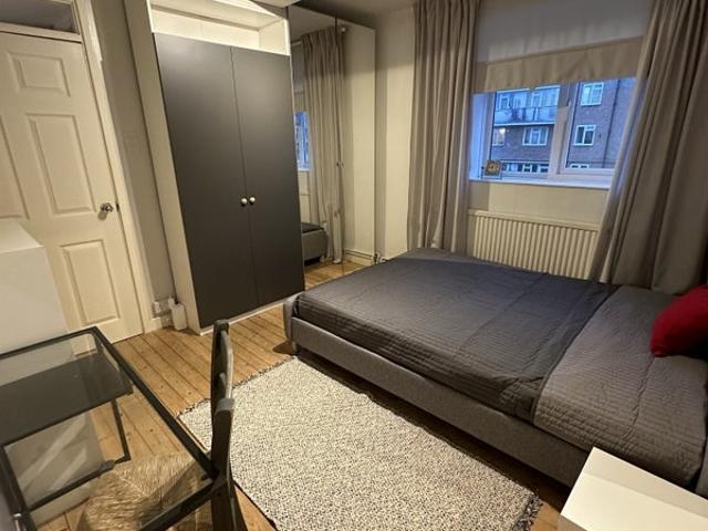Apartment at Trelawney Estate, Greater London