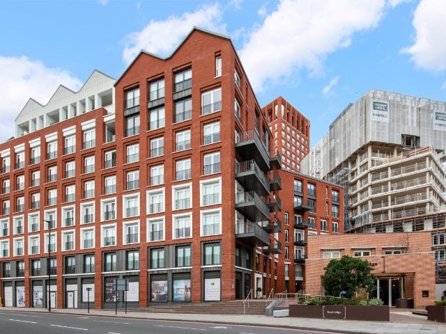 Apartment at Trenchold Street, Greater London