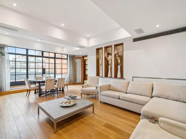 Apartment at Trevor Place, City of Westminster