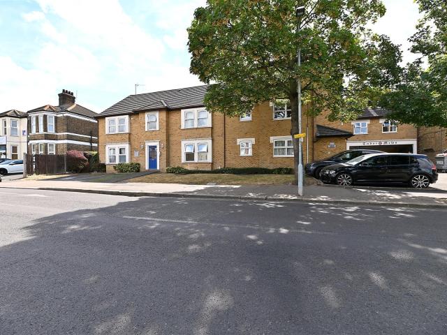 apartment at Tudor Mews, Romford