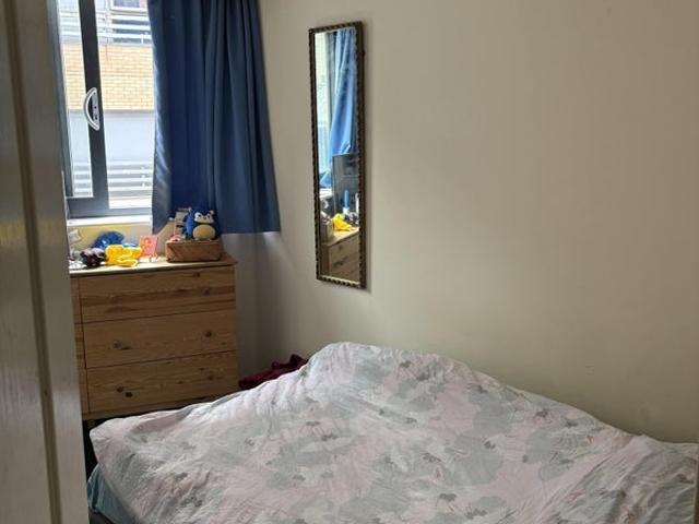 Room at Tudor Road, Greater London