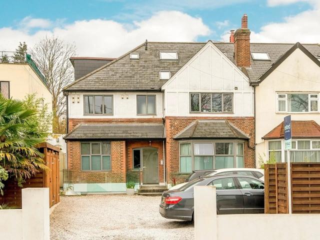 Apartment at Tulse Hill, Greater London