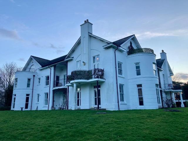 Apartment at Tunnel Road, Reigate and Banstead
