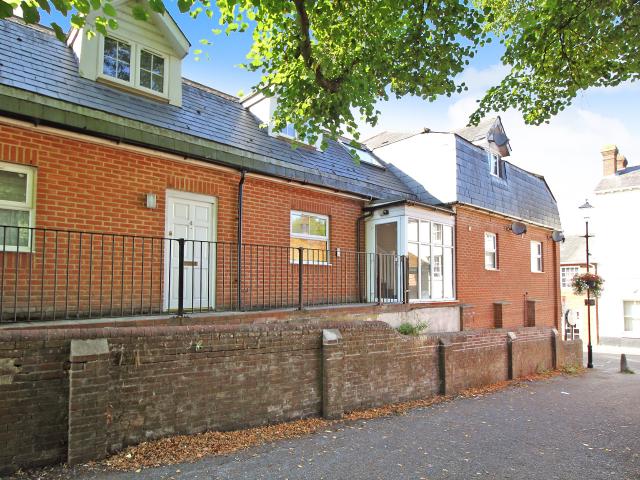 Apartment at Turk Street, East Hampshire