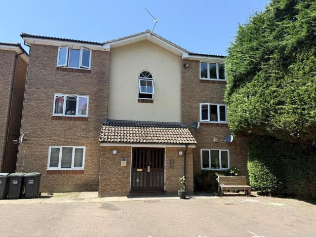 Apartment at Turnberry Court, Three Rivers
