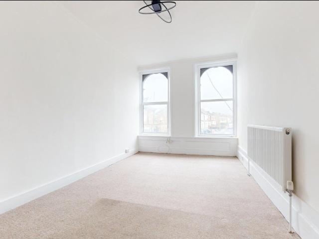 Apartment at Turnpike Lane, Greater London